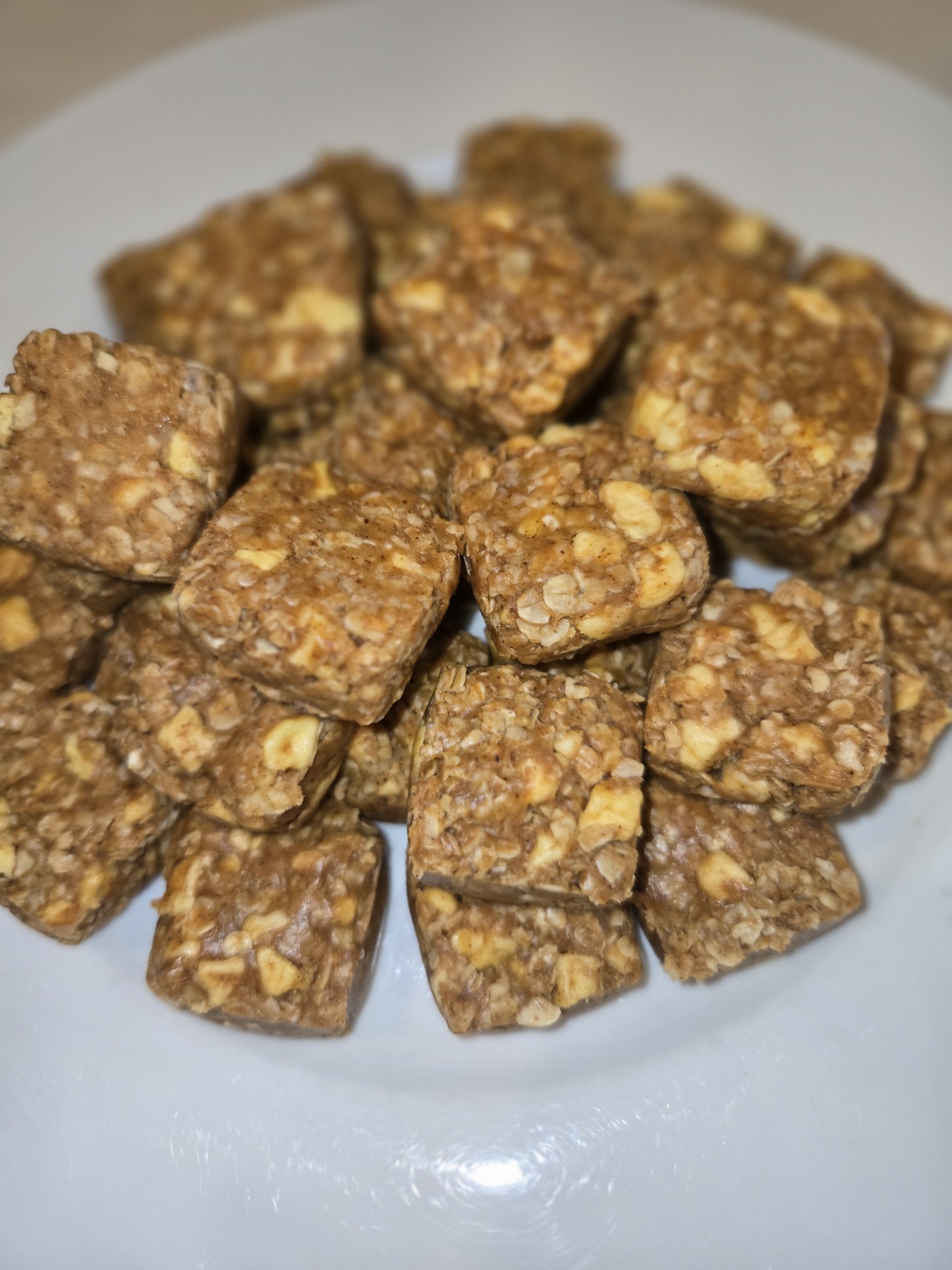 Apple cinnamon beneFIT bites